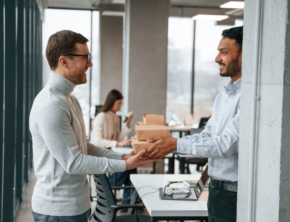 25 Small Acts of Kindness You Can Do in Minutes - The Power of Kind