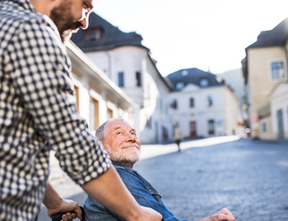 25 Small Acts of Kindness You Can Do in Minutes - The Power of Kind